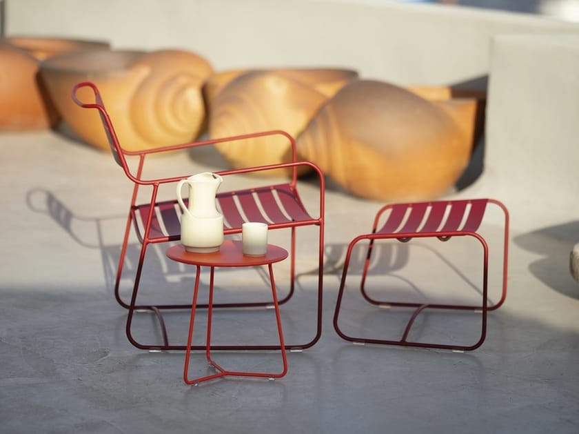 COCOTTE | Mesita redonda By Fermob