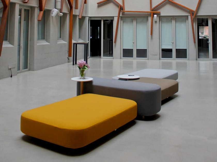 Sectional sofa COMMON By Viccarbe design Naoto Fukasawa