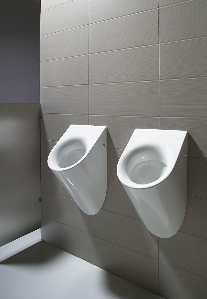COMMUNITY 39X31 | Urinal By GSI ceramica