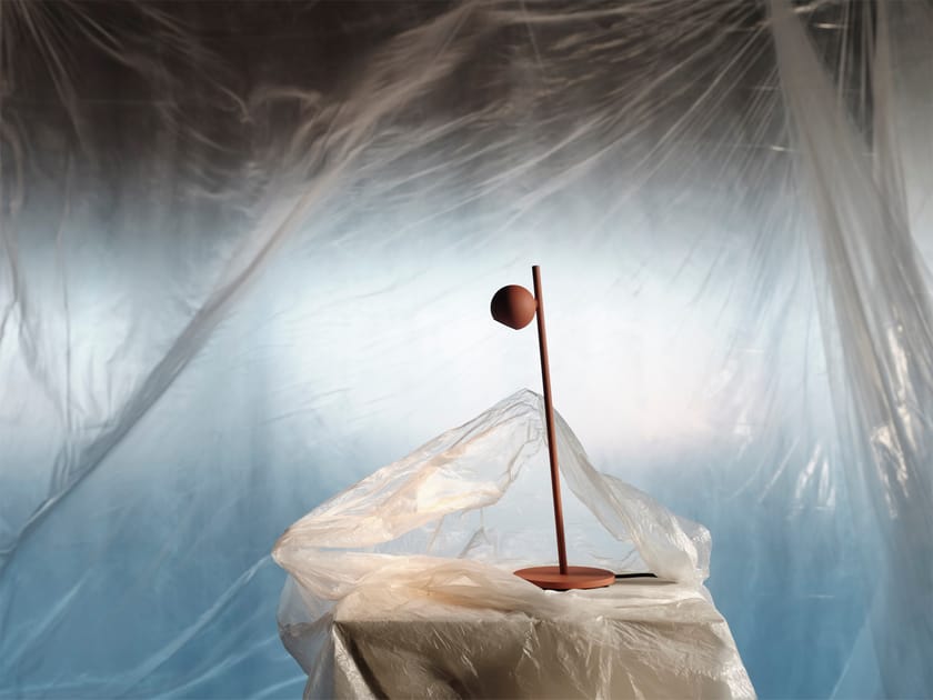 COMPASS M-4077 Table lamp By Estiluz | design Nahtrang