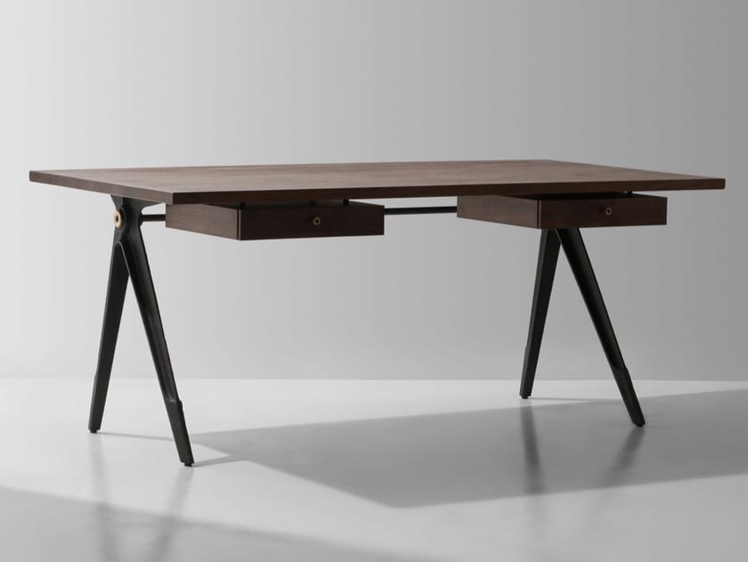 COMPASS | Writing desk with drawers By District Eight