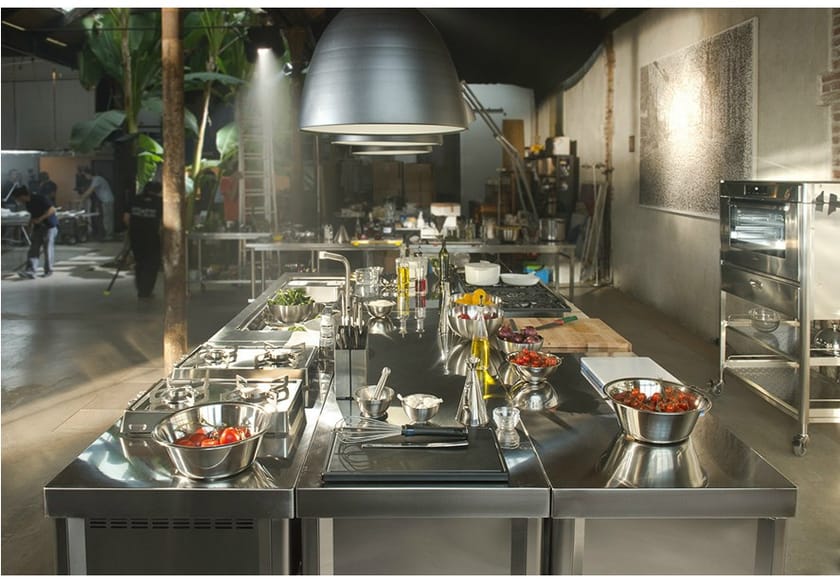 Cucina in acciaio inox By ALPES-INOX