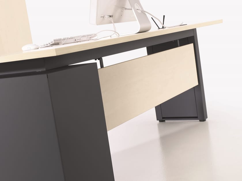 CONNECT | Mesa de escritório operativa By Levira International