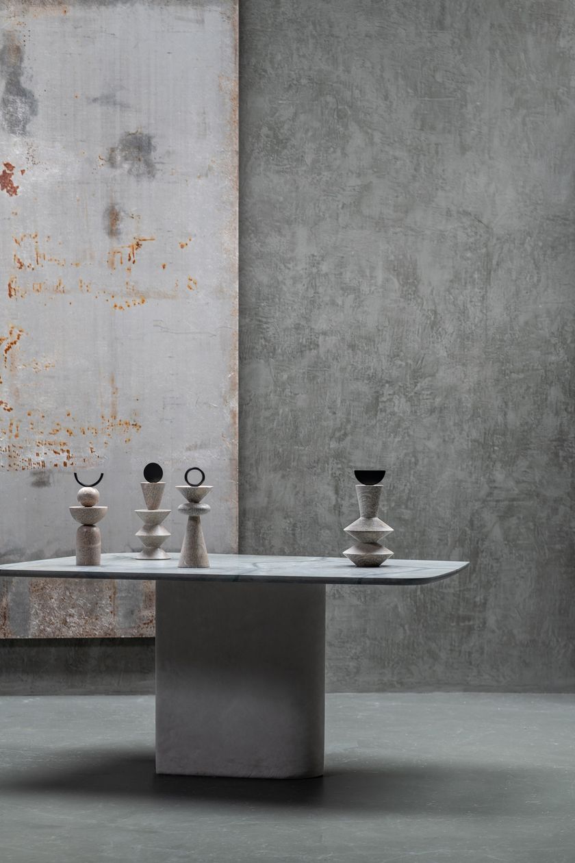 FORMS AND FUNCTIONS Escultura de piedra natural By Gardeco | design Tatiana Queiroz