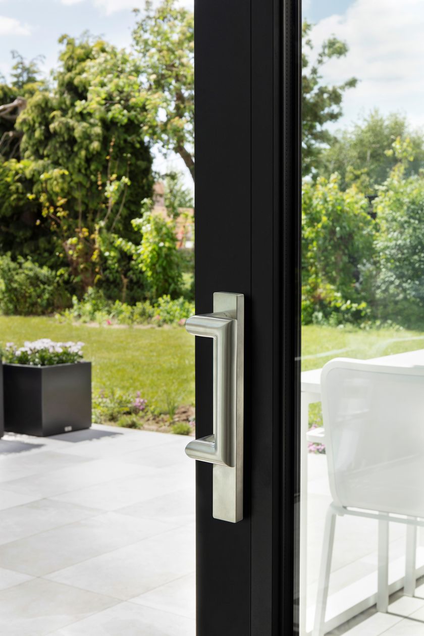 CONTOUR Window handle By Reynaers Aluminium