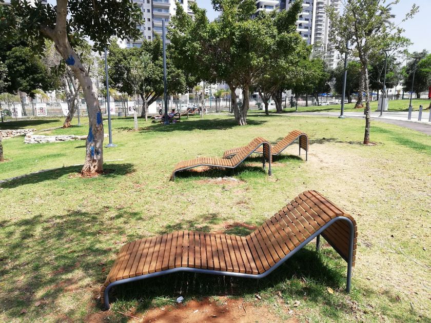 CONTOUR | Wooden outdoor chair Contour Collection By Euroform W