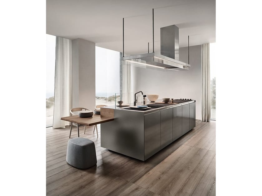 CONVIVIUM Kitchen with island By Arclinea | design Antonio Citterio