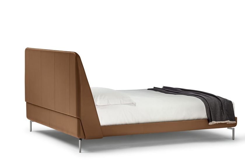 COUPÉ Bed By Poltrona Frau | design GamFratesi