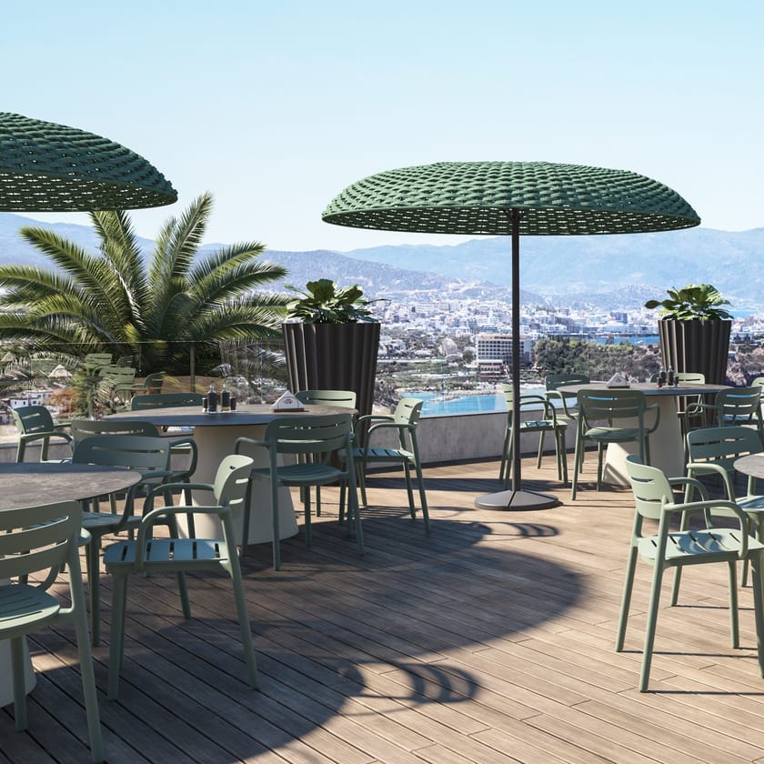 CROISETTE | Chair with armrests By Serralunga design Florent Coirier