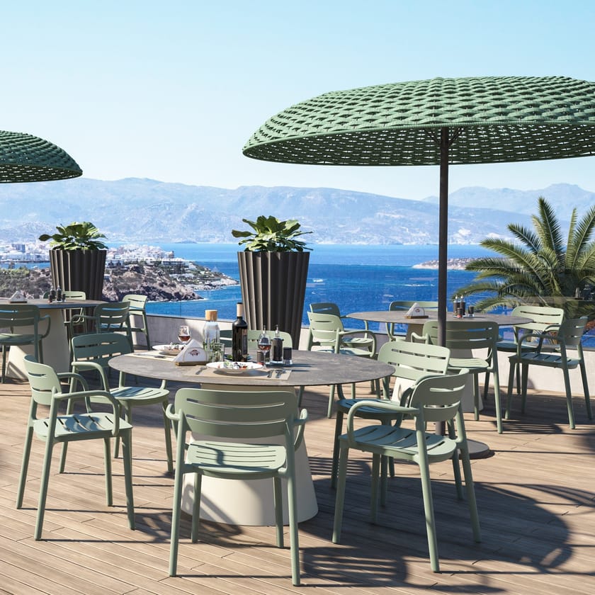 CROISETTE | Chair with armrests By Serralunga design Florent Coirier