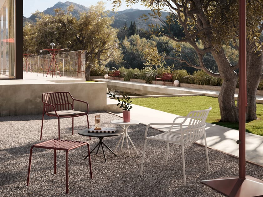 CRONA STEEL Stackable powder coated steel easy chair By Brunner ...