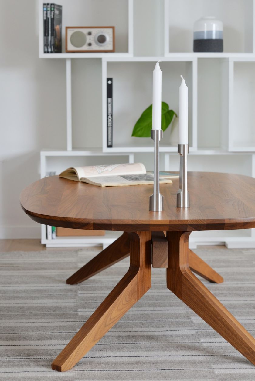 CROSS | Tavolino in noce By Case Furniture design Matthew Hilton