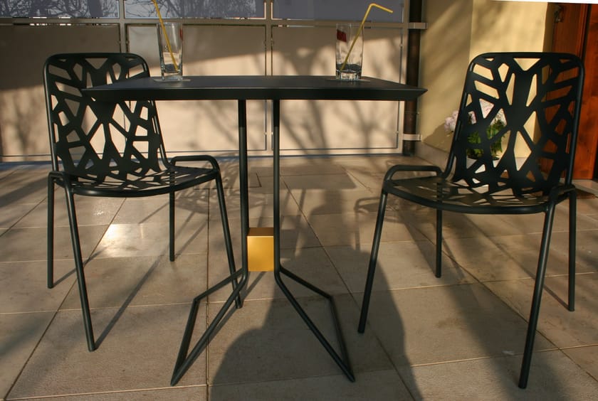 Galvanized steel table base CUBE By RD Italia