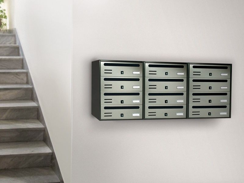 Wall-mounted galvanized plate mailbox CUBO COMPOSTO RIVISTA By Alubox