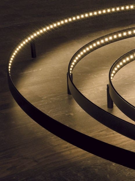 Applique à LED à lumière directe et indirecte CURVE 60 By Le Deun ...