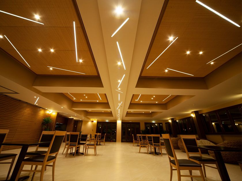CUT Ceiling mounted aluminium linear lighting profile By LuceControCorrente