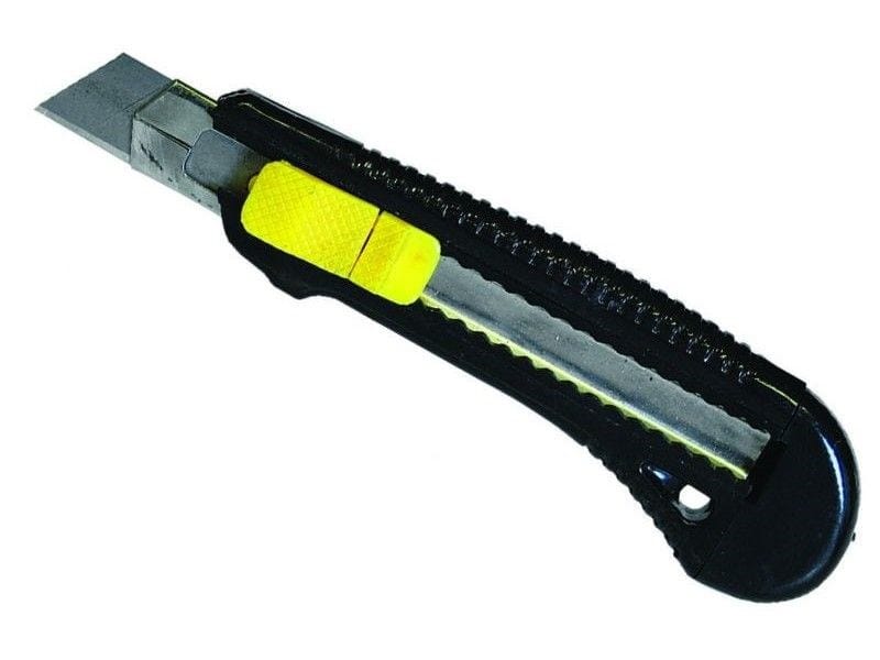 CUTTER BLACK BLADE PROFESSIONALE By METRICA