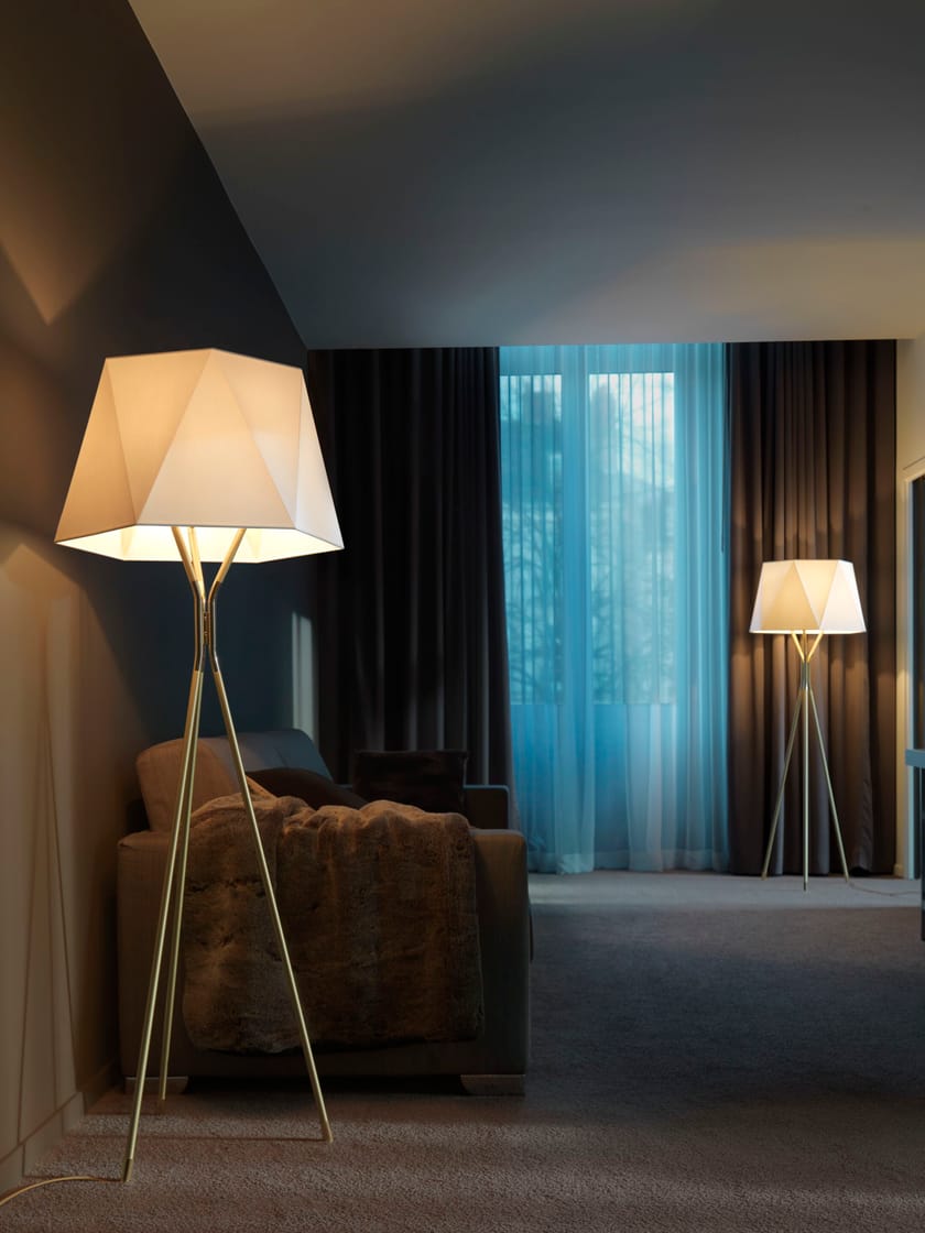 SOLITAIRE Floor lamp By CVL Luminaires
