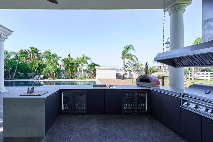 UNICA CUSTOM MADE OUTDOOR COOKING Outdoor kitchen By Capocuòco