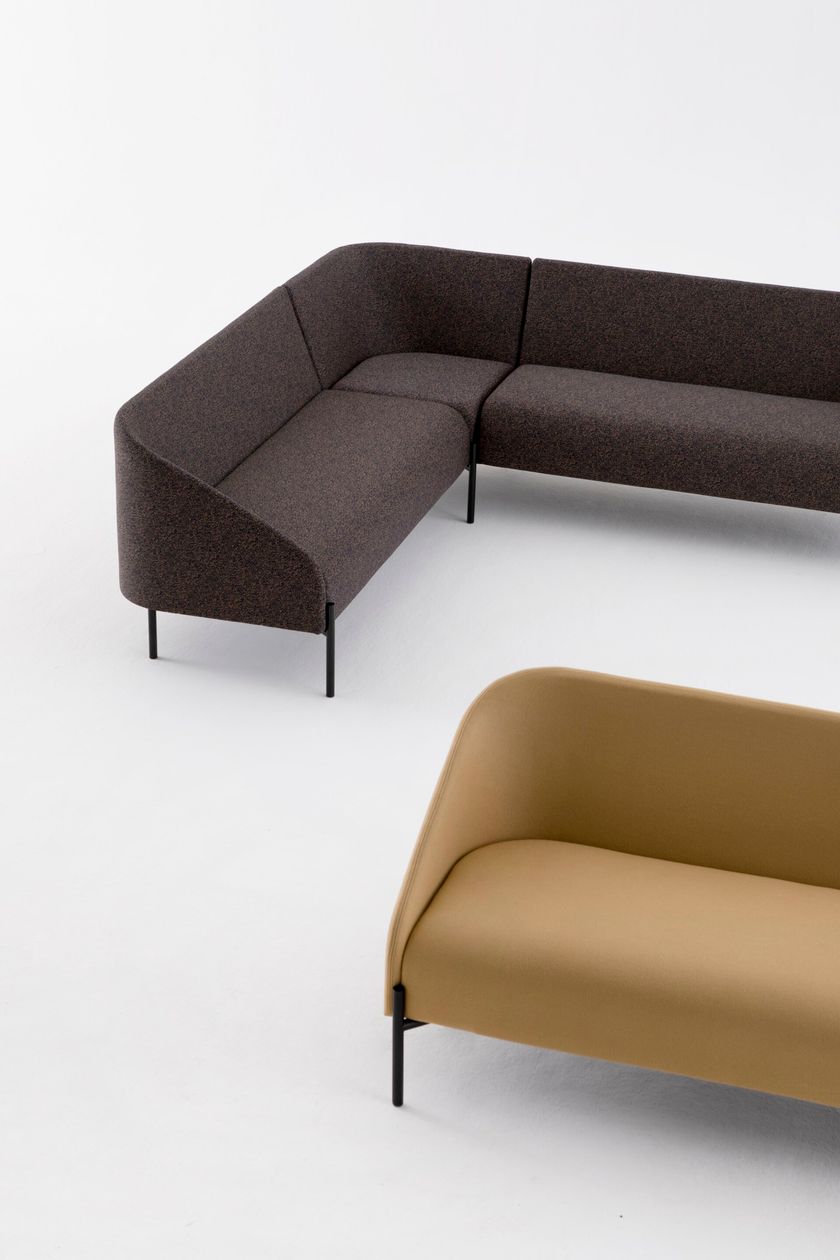 BOND Sofa By Cascando