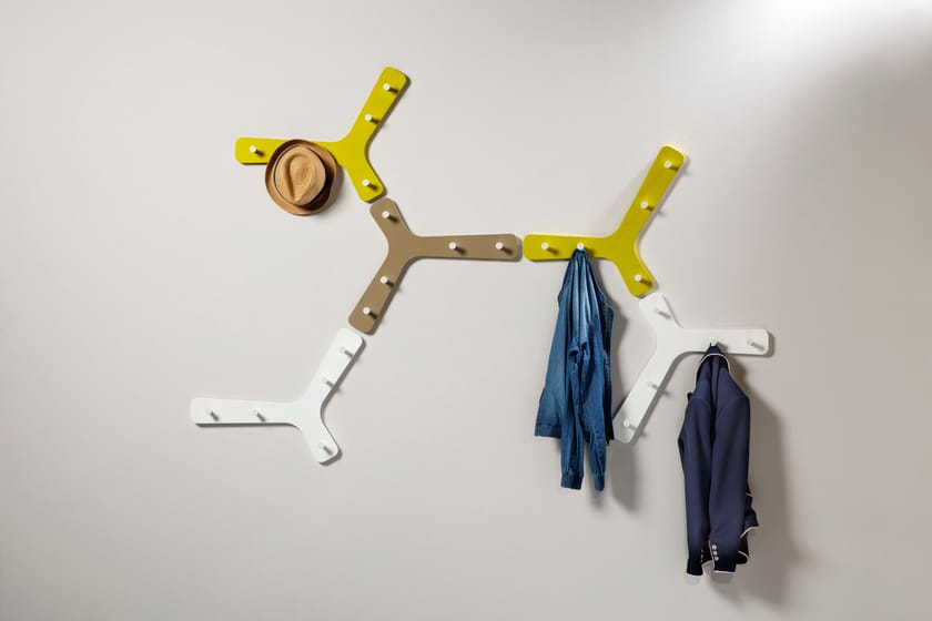 BRANCH Powder coated aluminium office coat rack By Cascando