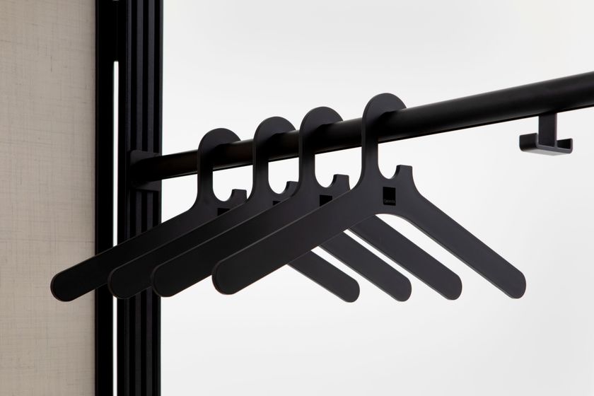 PATIO SINGLE Coat rack By Cascando