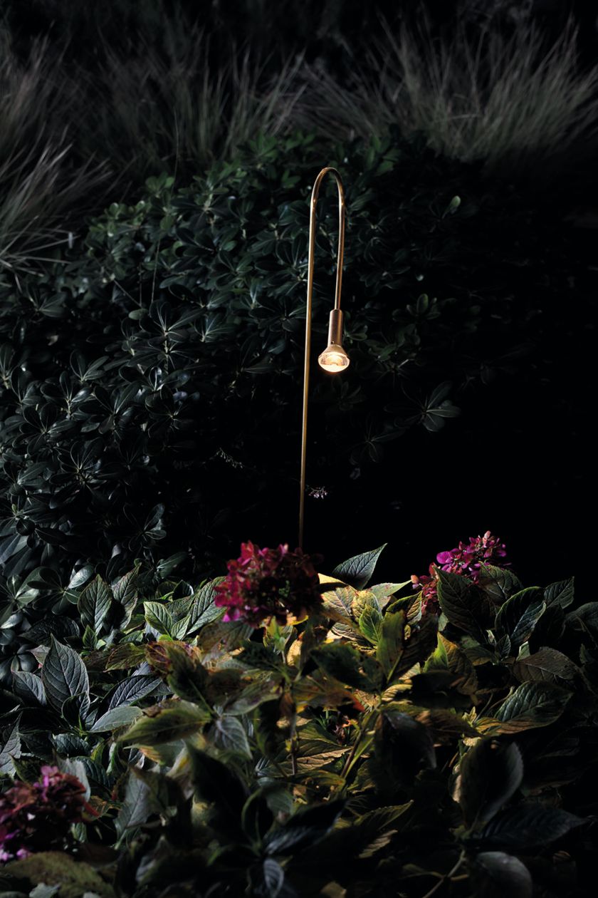 SYPHADUEPASSI Lampadaire de jardin LED en laiton By Catellani & Smith ...