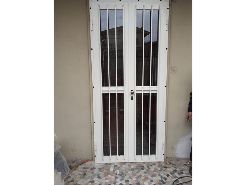 Armoured doors Entry door By Centro Inferriate