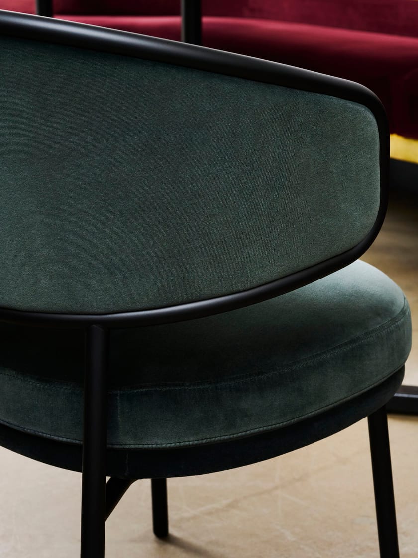 ARISTO Chair By ClassiCon
