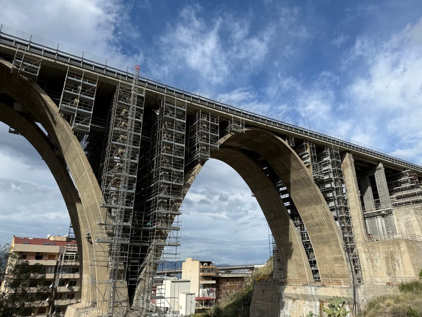 MULTICOM Ponteggio modulare multidirezionale By Condor