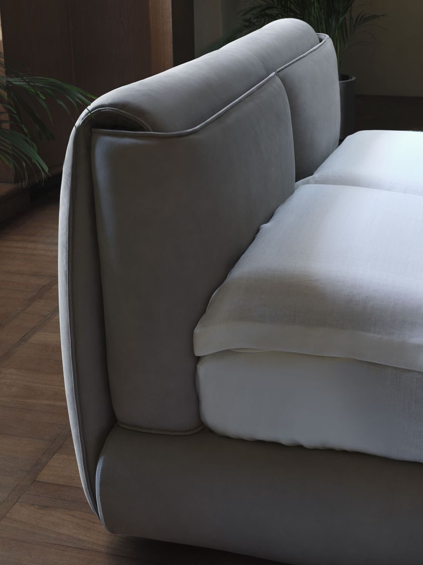 PILLOW Bed By Conte - Italian Bed Design