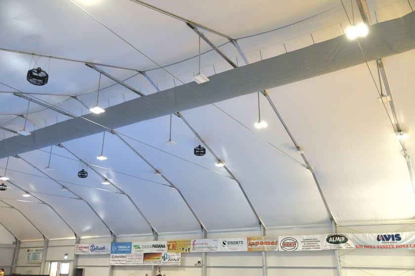 COPERTURE PER IMPIANTI SPORTIVI Tensostrutture sportive By Cover Technology