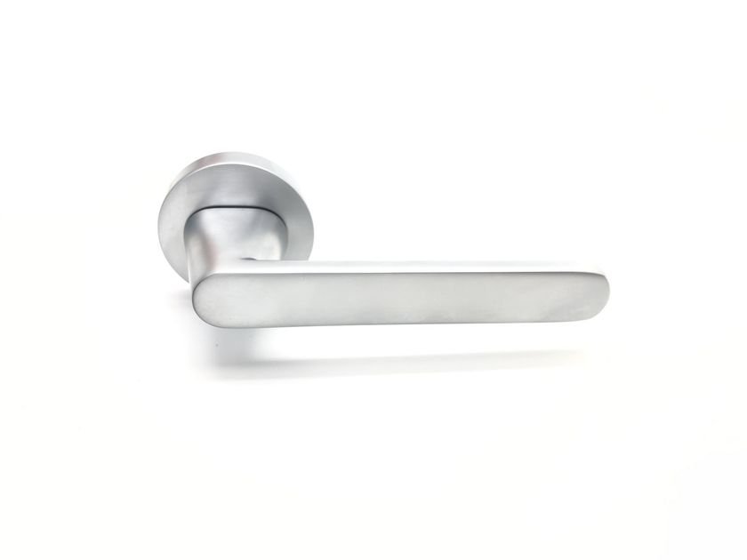 Zamak door handle with brushed finishing DALIA By KATCHMEE