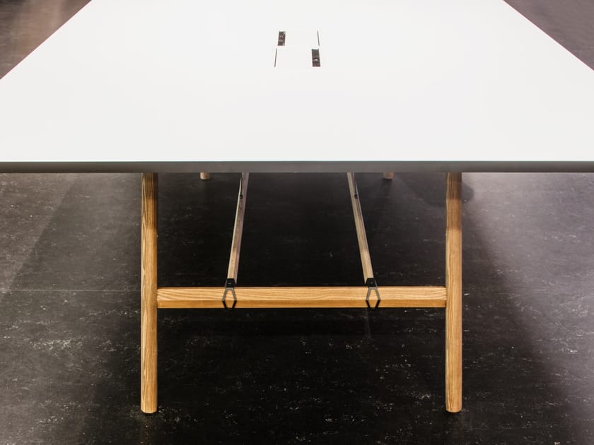 Wooden meeting table / game table DAN By Bulo