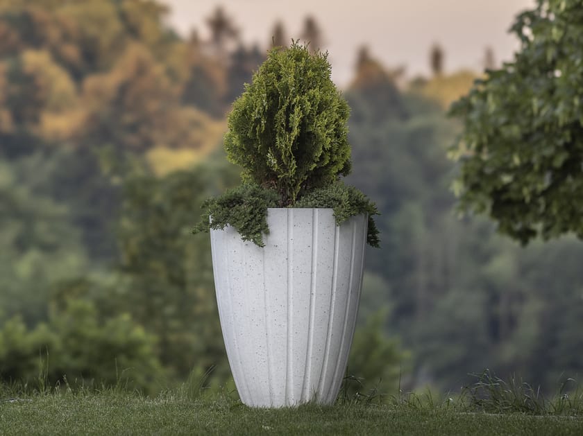 Betoni: Vasi per interni e per esterni in calcestruzzo | Archiproducts