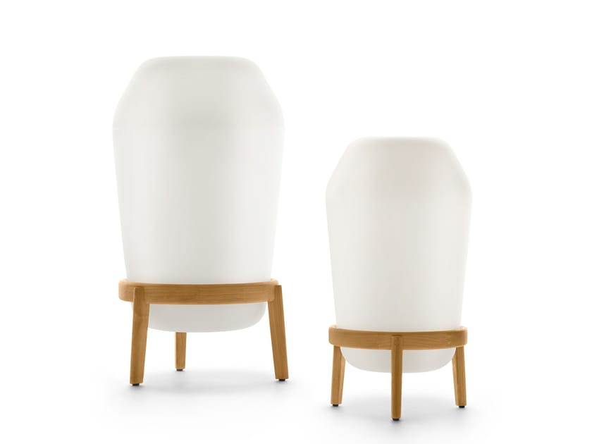 LOON Floor lamp By DEDON | design Sebastian Herkner