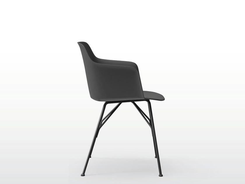 DEEP PLASTIC Polypropylene chair with armrests By Quinti Sedute ...