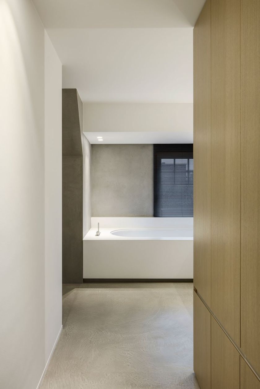 DEEP RINGO Hi IP spotlight By Delta Light