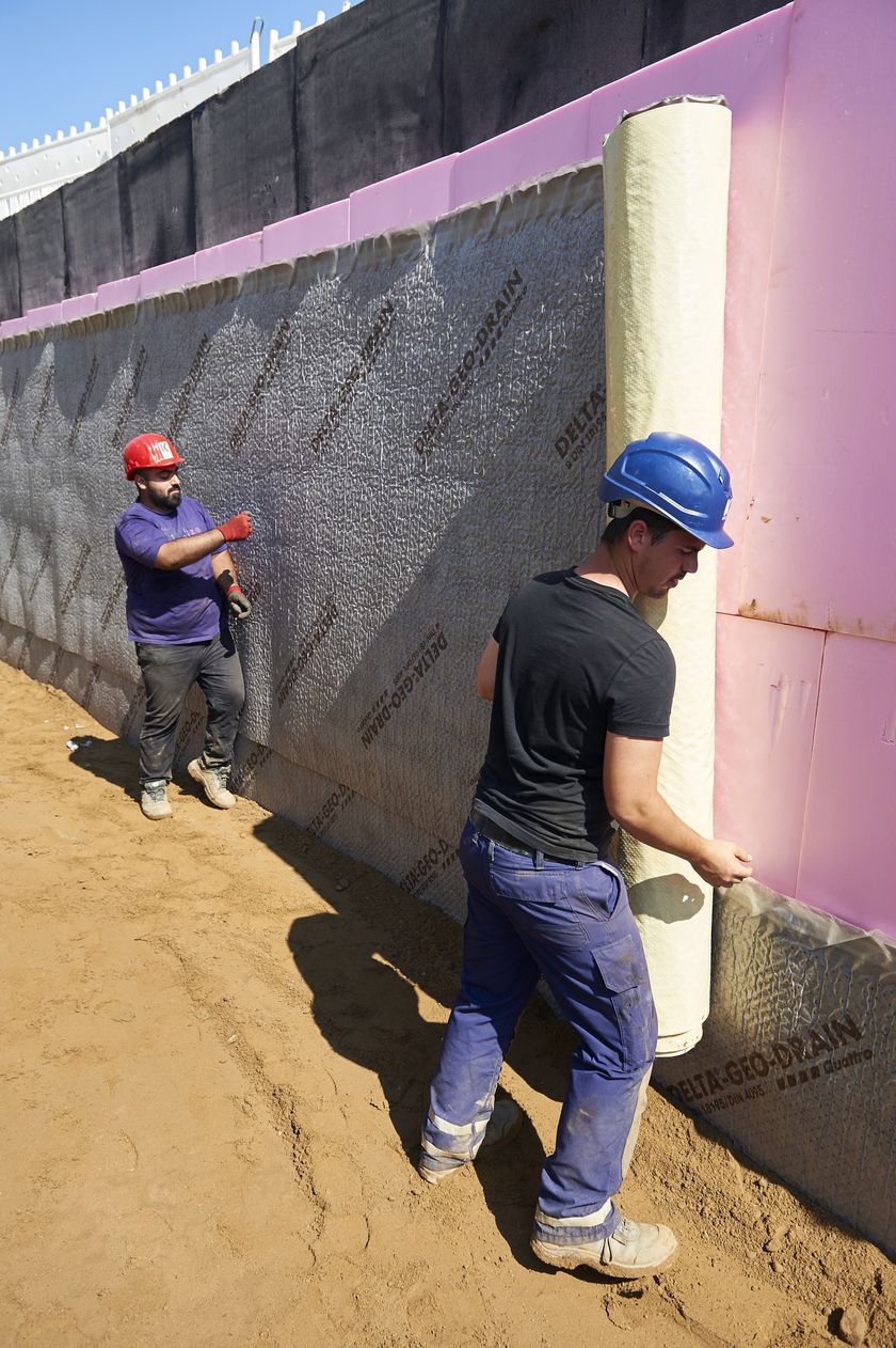 Honeycombed and textured membrane DELTA® - GEO DRAIN QUATTRO By DÖRKEN ...