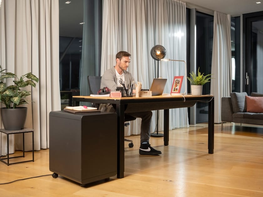 DESK FOUR BAMBOO writing desk By Yaasa