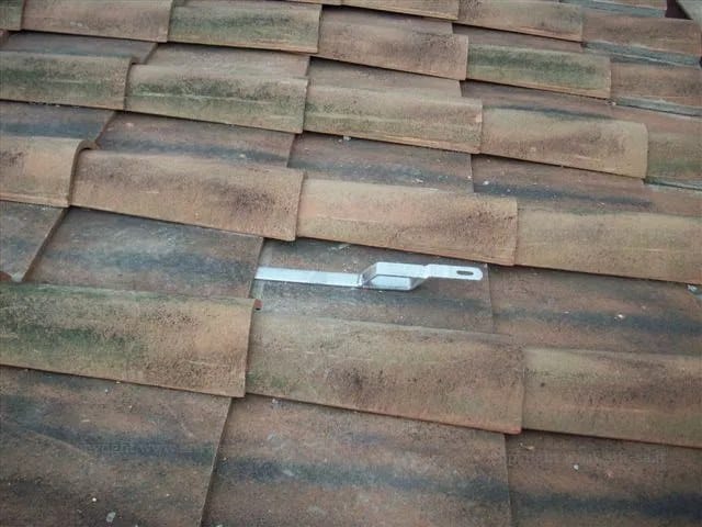 Under-tile fall arrest anchoring system DIMOS By AM.SA.