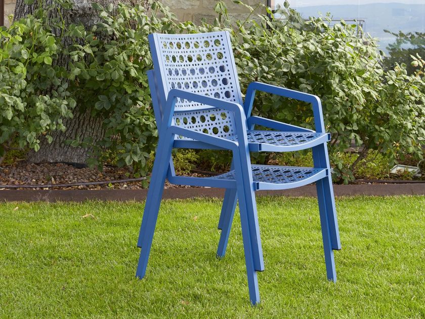 VIENNA Low lounge chair By DOMIZIANI