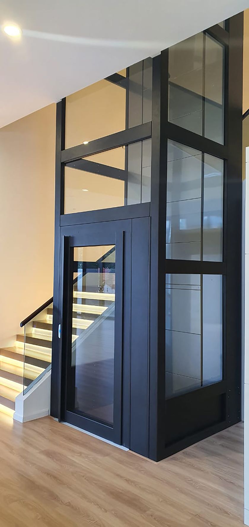 DOMOFLEX 2 INDOOR 电梯 By AREALIFT