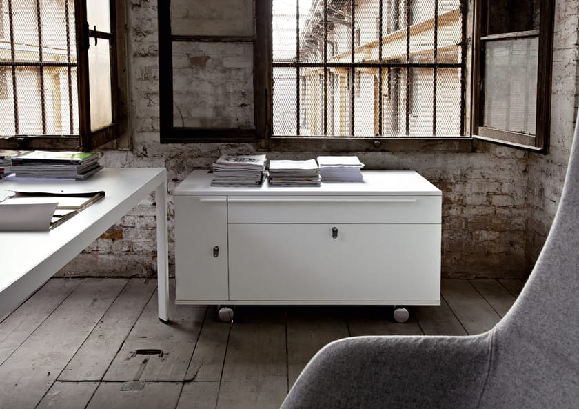 Metal office drawer unit with castors with lock DRAWERS By Sinetica