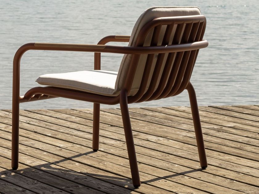 ARIA Easy chair By DRIGANI