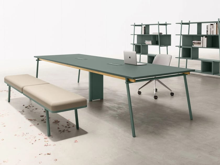 KNOT Meeting table By DVO