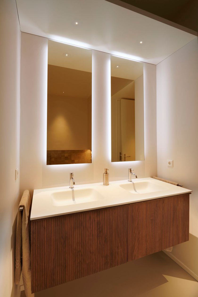 GLARELESS PIN SPOT Spotlight By DYDELL