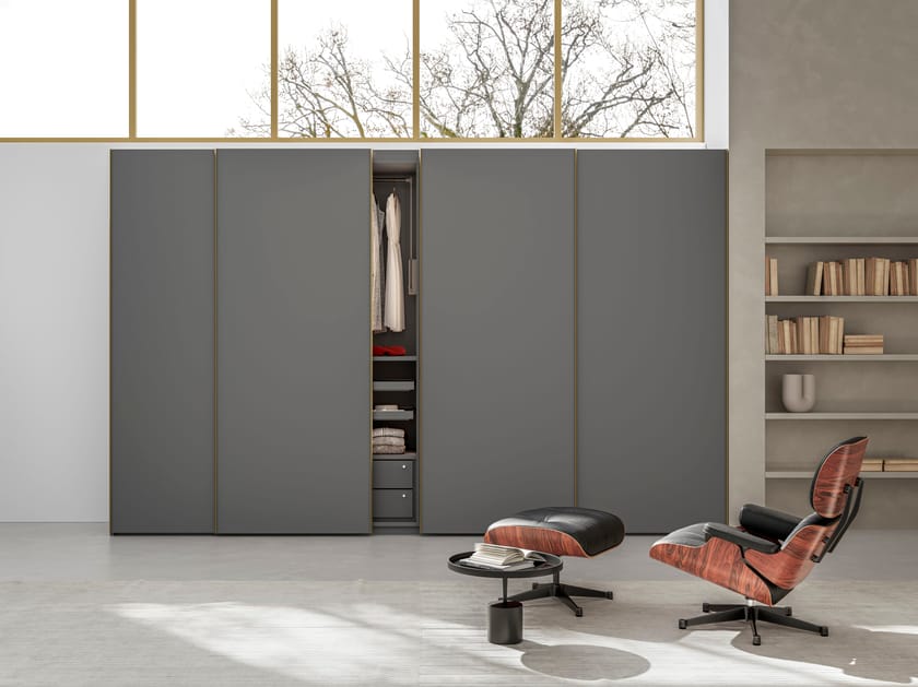 DR FLOW Wardrobe By De Rosso