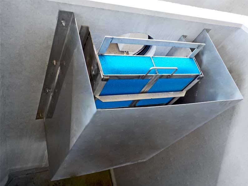 Oil separator, de-oiler and grease separator De-oiler and grease ...