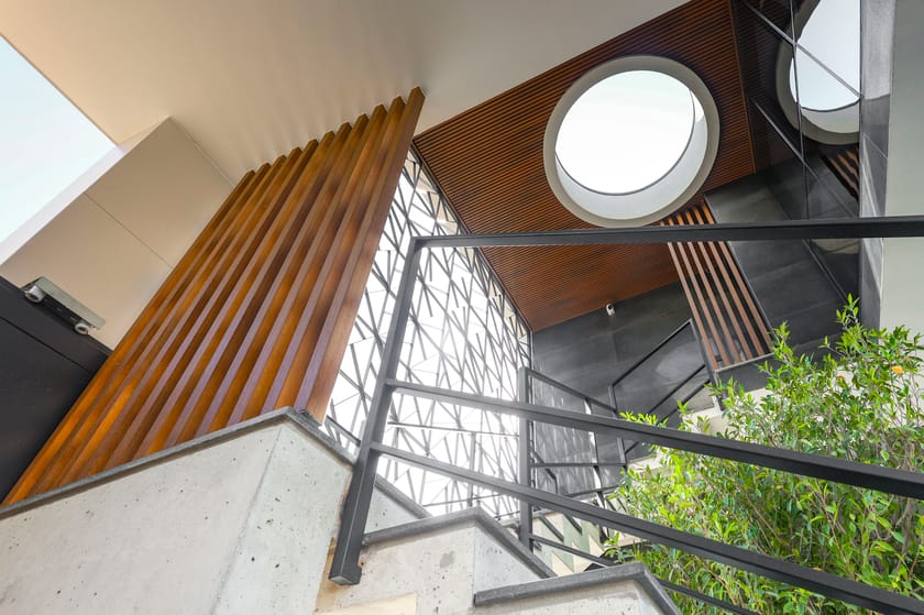 FIREWALL Engineered wood decking By Déco